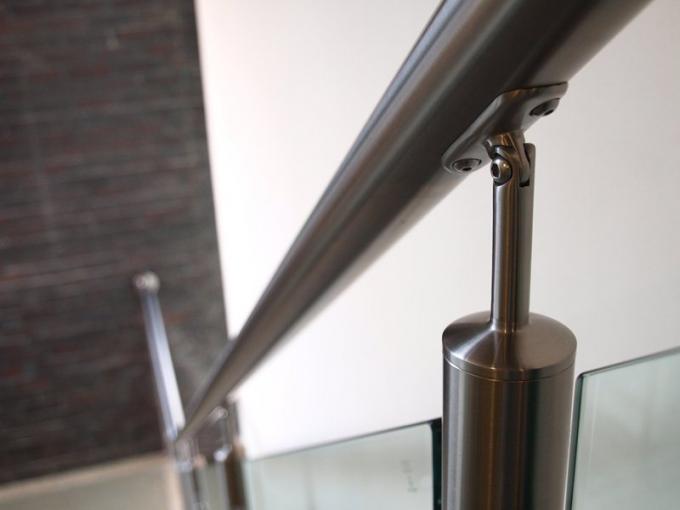 Indoor / Outdoor Stainless Steel Railing Components , Adjustable Post ...
